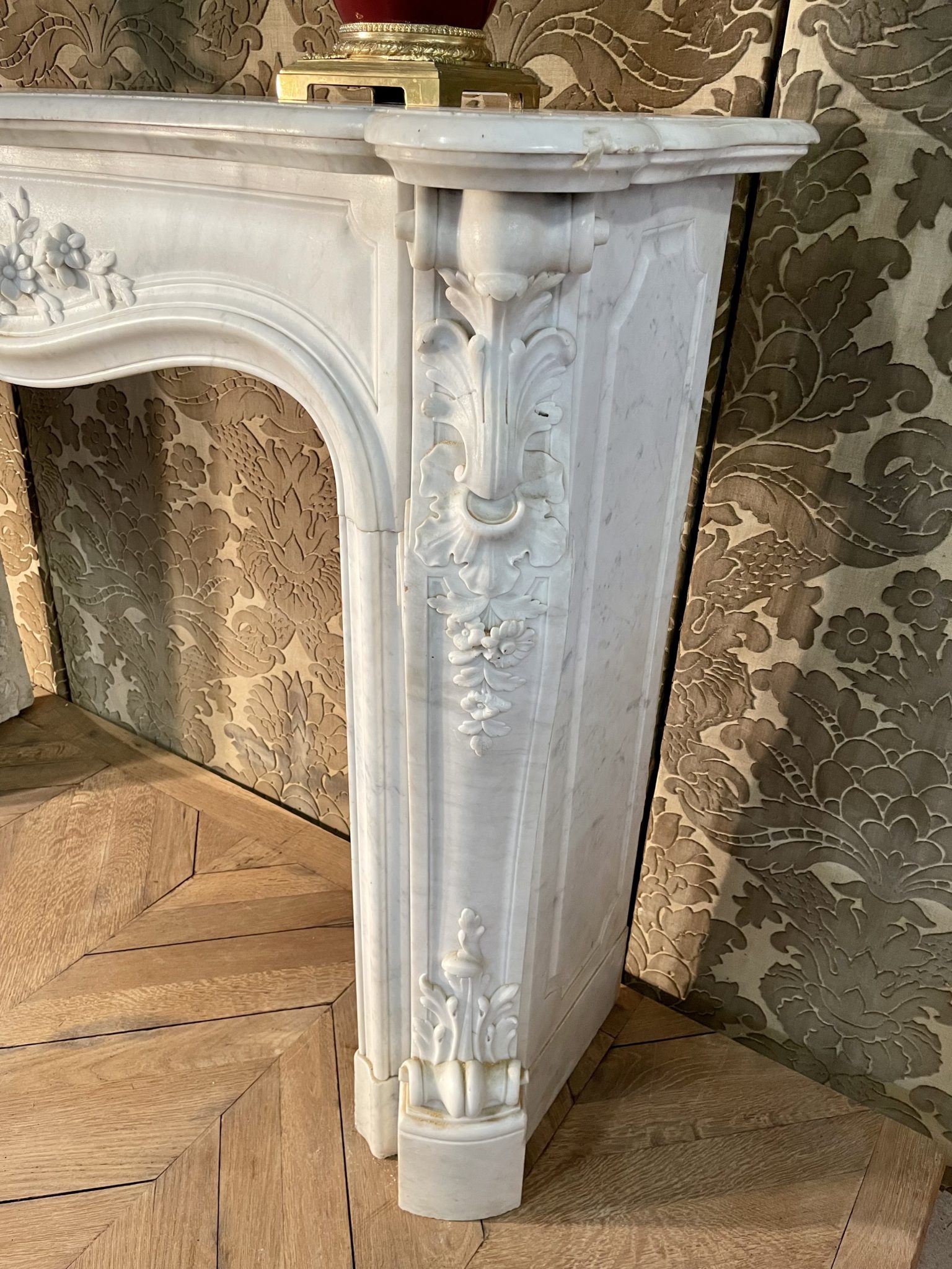 Cheminée en marbre blanc style Louis XV fin XIXème siècle - Rennes ...